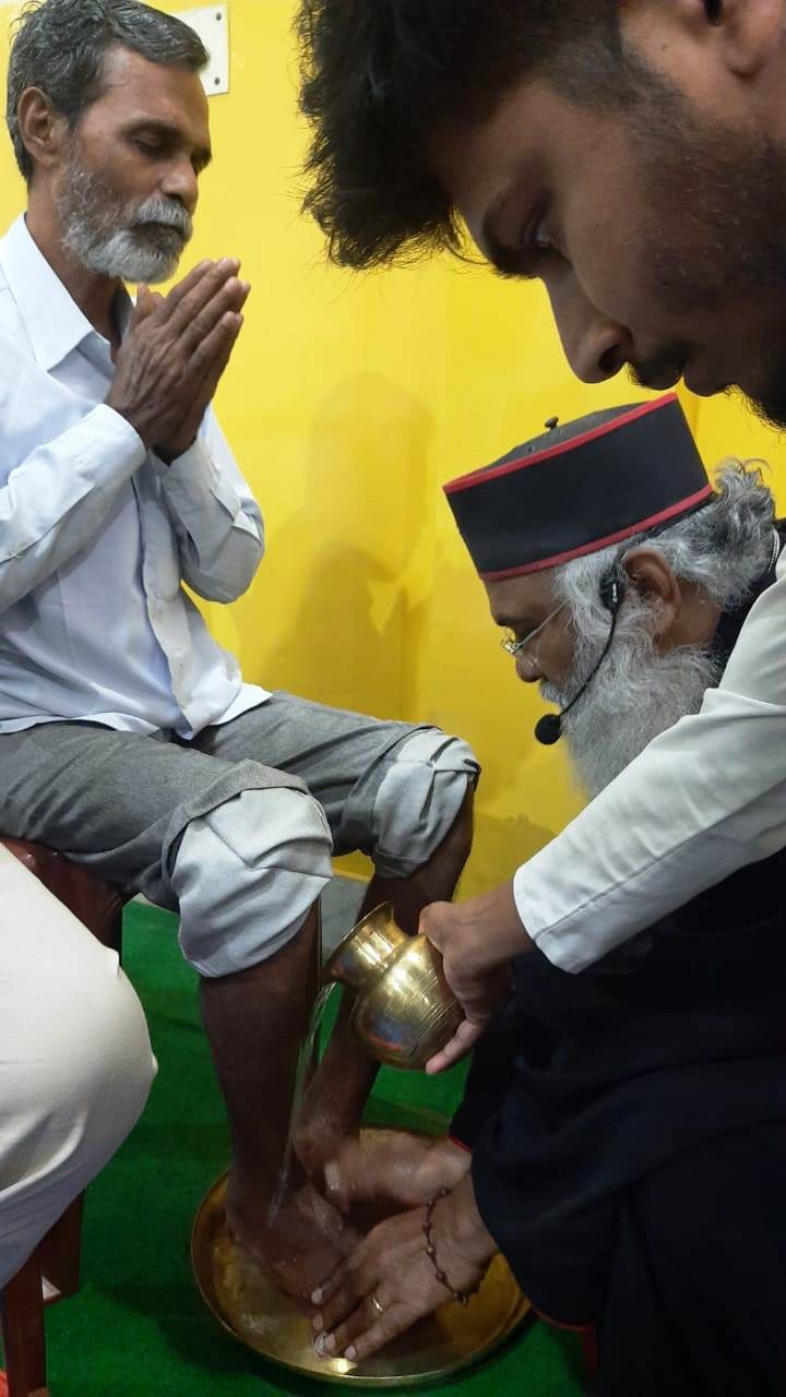 Parishes Mark Holy Thursday With Feet Washing Ceremony - Believers ...